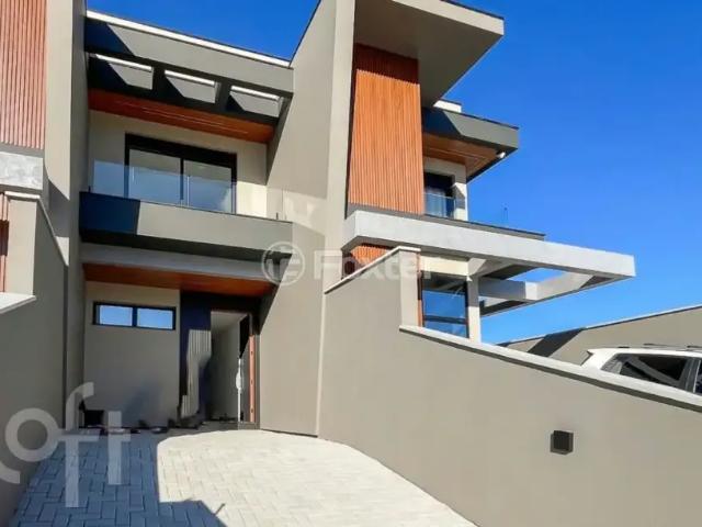 Casa / Sobrado para Venda em Florianópolis/SC Costeira do Pirajubaé 3 Quartos