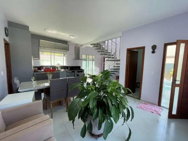 Casa / Sobrado para Venda em Florianópolis/SC Cachoeira do Bom Jesus 4 Quartos
