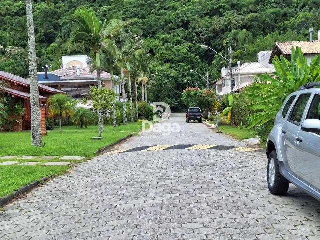 Casa / Sobrado para Venda em Florianópolis/SC Cachoeira do Bom Jesus 4 Quartos