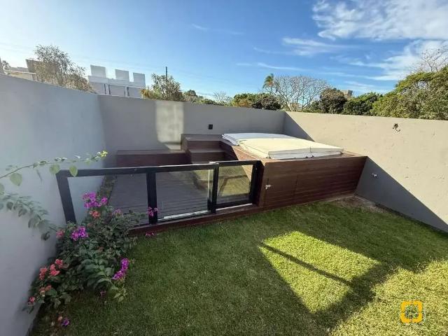 Casa / Sobrado para Venda em Florianópolis/SC Cachoeira do Bom Jesus 2 Quartos