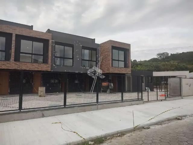 Casa / Sobrado para Venda em Florianópolis/SC Cachoeira do Bom Jesus 2 Quartos