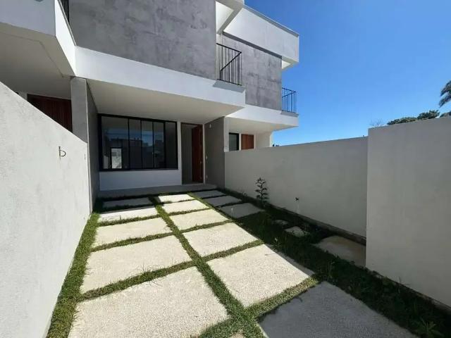 Casa / Sobrado para Venda em Florianópolis/SC Cachoeira do Bom Jesus 3 Quartos