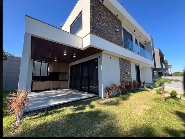 Casa / Sobrado para Venda em Florianópolis/SC Cachoeira do Bom Jesus 3 Quartos