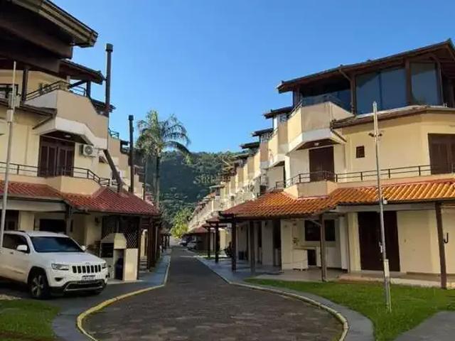 Casa / Sobrado para Venda em Florianópolis/SC Cachoeira do Bom Jesus 3 Quartos
