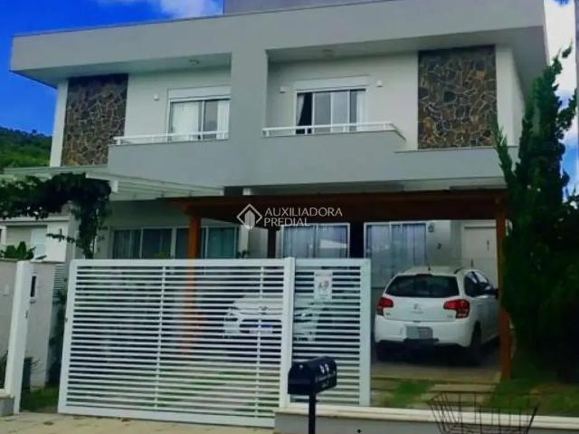 Casa / Sobrado para Venda em Florianópolis/SC Cachoeira do Bom Jesus 3 Quartos