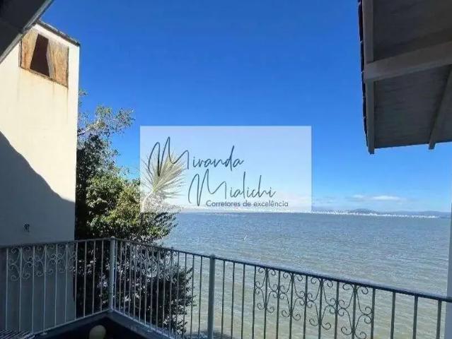 Casa / Sobrado para Venda em Florianópolis/SC Cacupé 3 Quartos
