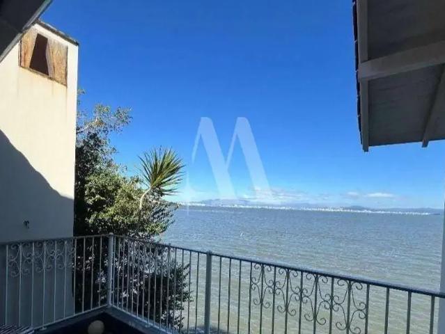 Casa / Sobrado para Venda em Florianópolis/SC Cacupé 3 Quartos