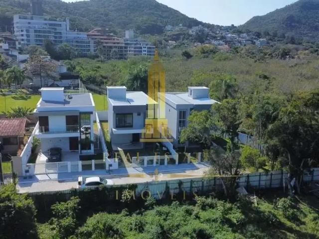 Casa / Sobrado para Venda em Florianópolis/SC Cacupé 3 Quartos