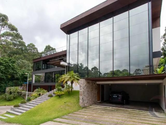 Casa / Sobrado para Venda em Florianópolis/SC Cacupé 4 Quartos