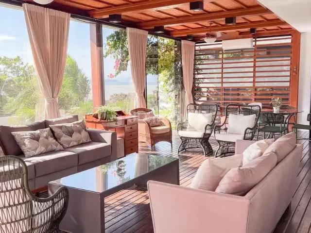 Casa / Sobrado para Venda em Florianópolis/SC Cacupé 4 Quartos