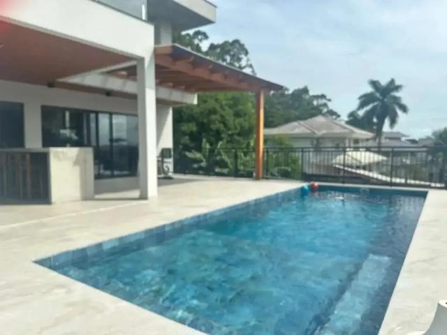 Casa / Sobrado para Venda em Florianópolis/SC Cacupé 4 Quartos
