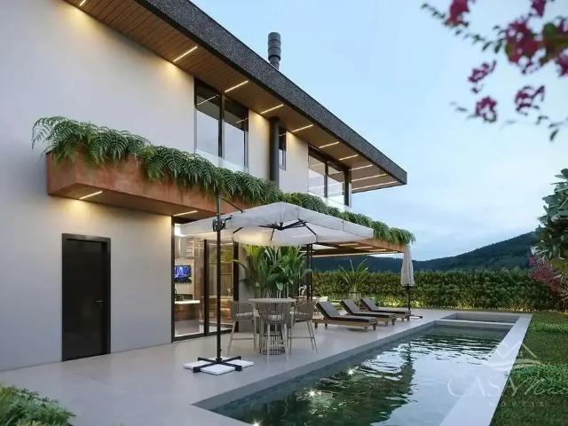 Casa / Sobrado para Venda em Florianópolis/SC Cacupé 6 Quartos
