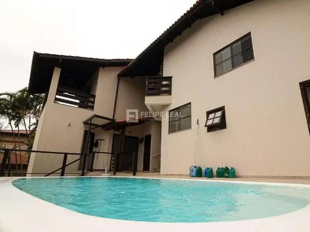 Casa / Sobrado para Venda em Florianópolis/SC Cacupé 6 Quartos