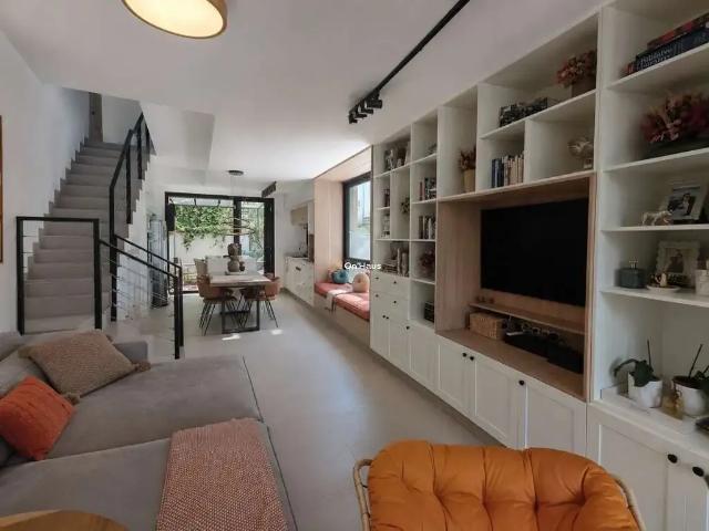 Casa / Sobrado para Venda em Florianópolis/SC Campeche 3 Quartos