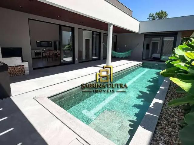 Casa / Sobrado para Venda em Florianópolis/SC Campeche 3 Quartos