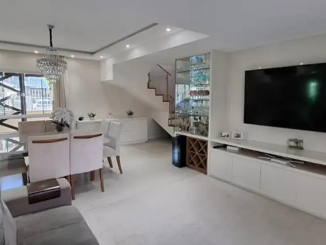 Casa / Sobrado para Venda em Florianópolis/SC Campeche 3 Quartos