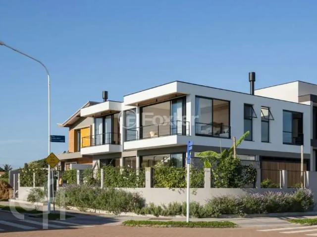 Casa / Sobrado para Venda em Florianópolis/SC Campeche 3 Quartos