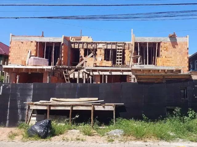 Casa / Sobrado para Venda em Florianópolis/SC Campeche 3 Quartos