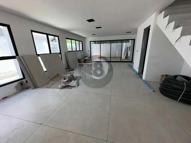 Casa / Sobrado para Venda em Florianópolis/SC Campeche 3 Quartos