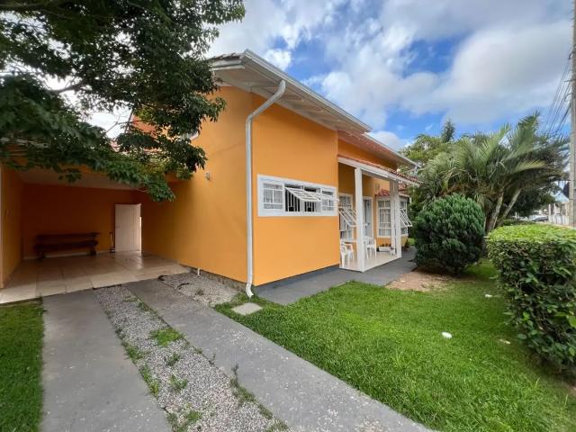 Casa / Sobrado para Venda em Florianópolis/SC Campeche 3 Quartos