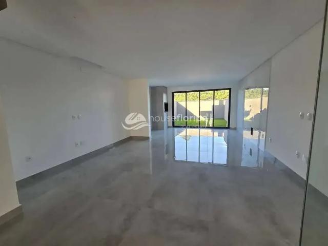Casa / Sobrado para Venda em Florianópolis/SC Campeche 3 Quartos