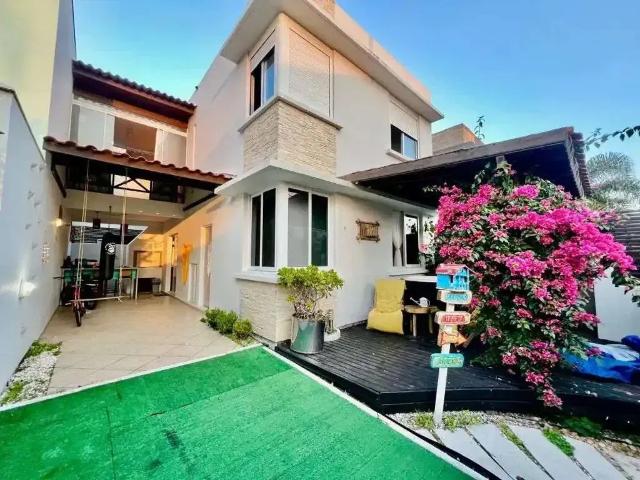 Casa / Sobrado para Venda em Florianópolis/SC Campeche 3 Quartos