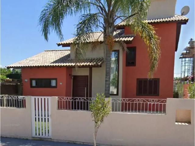 Casa / Sobrado para Venda em Florianópolis/SC Campeche 3 Quartos