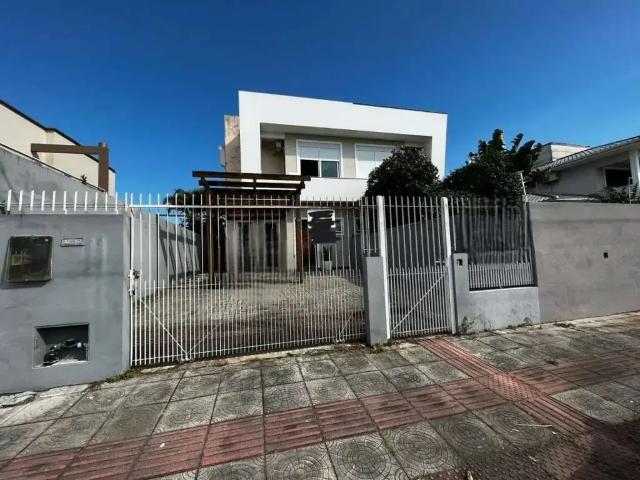 Casa / Sobrado para Venda em Florianópolis/SC Campeche 3 Quartos