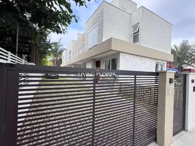 Casa / Sobrado para Venda em Florianópolis/SC Campeche 3 Quartos