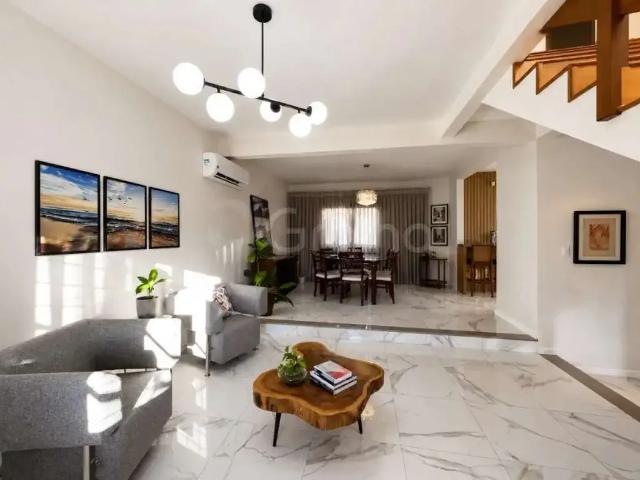 Casa / Sobrado para Venda em Florianópolis/SC Campeche 3 Quartos