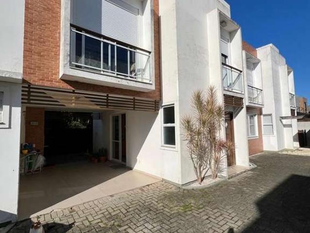 Casa / Sobrado para Venda em Florianópolis/SC Campeche 3 Quartos