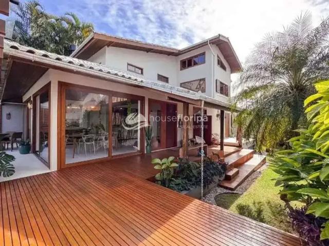 Casa / Sobrado para Venda em Florianópolis/SC Campeche 3 Quartos