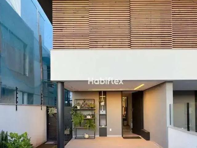 Casa / Sobrado para Venda em Florianópolis/SC Campeche 3 Quartos