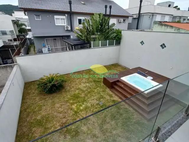 Casa / Sobrado para Venda em Florianópolis/SC Campeche 3 Quartos