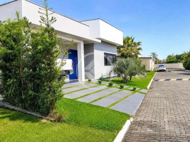 Casa / Sobrado para Venda em Florianópolis/SC Campeche 3 Quartos