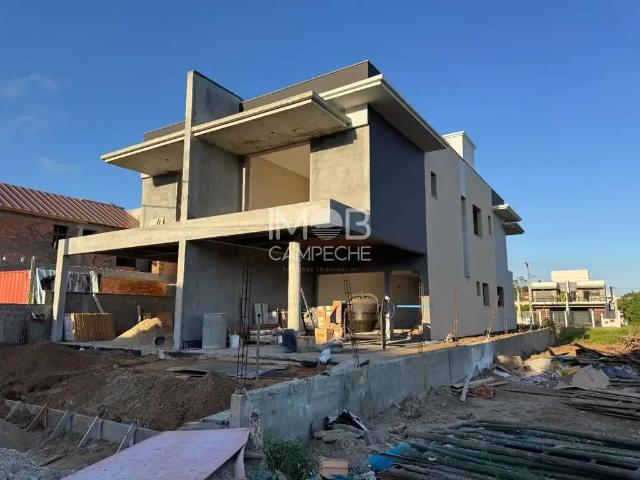 Casa / Sobrado para Venda em Florianópolis/SC Campeche 3 Quartos