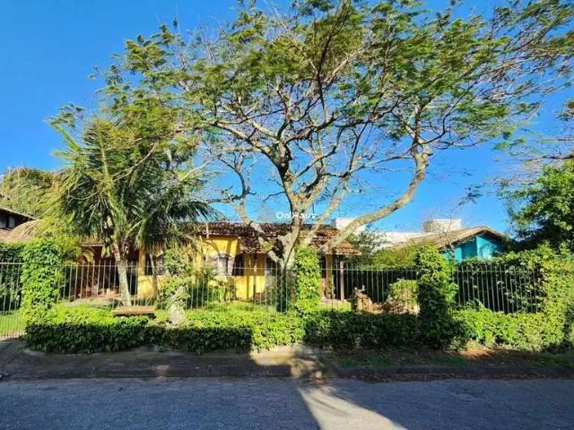 Casa / Sobrado para Venda em Florianópolis/SC Campeche 3 Quartos