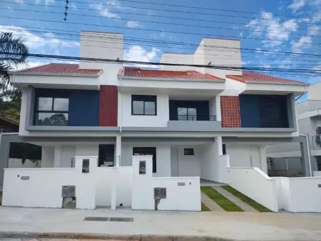 Casa / Sobrado para Venda em Florianópolis/SC Campeche 3 Quartos