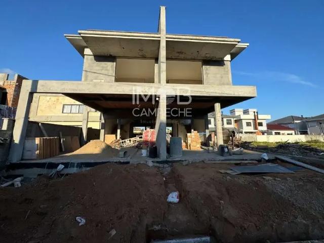 Casa / Sobrado para Venda em Florianópolis/SC Campeche 3 Quartos