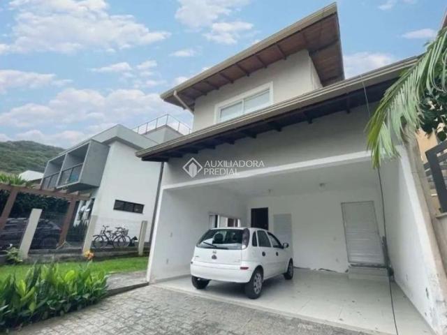 Casa / Sobrado para Venda em Florianópolis/SC Campeche 3 Quartos