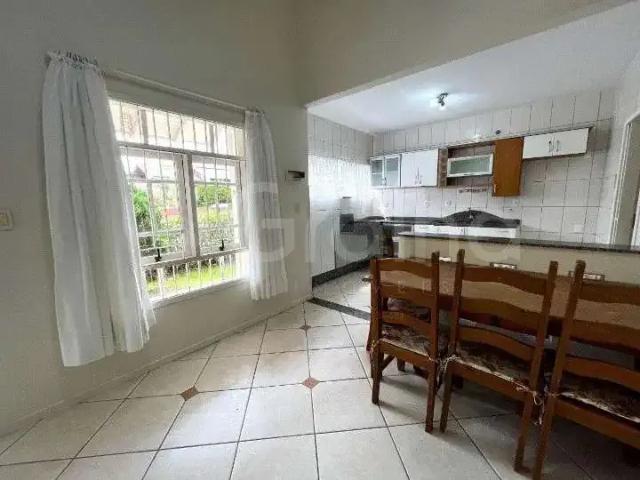 Casa / Sobrado para Venda em Florianópolis/SC Campeche 3 Quartos