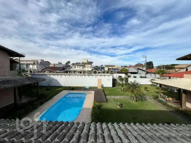 Casa / Sobrado para Venda em Florianópolis/SC Campeche 10 Quartos