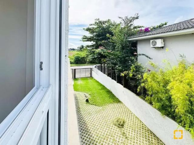 Casa / Sobrado para Venda em Florianópolis/SC Campeche 2 Quartos