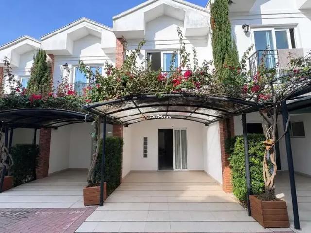 Casa / Sobrado para Venda em Florianópolis/SC Campeche 2 Quartos