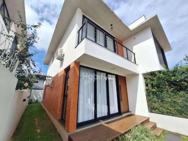 Casa / Sobrado para Venda em Florianópolis/SC Campeche 2 Quartos