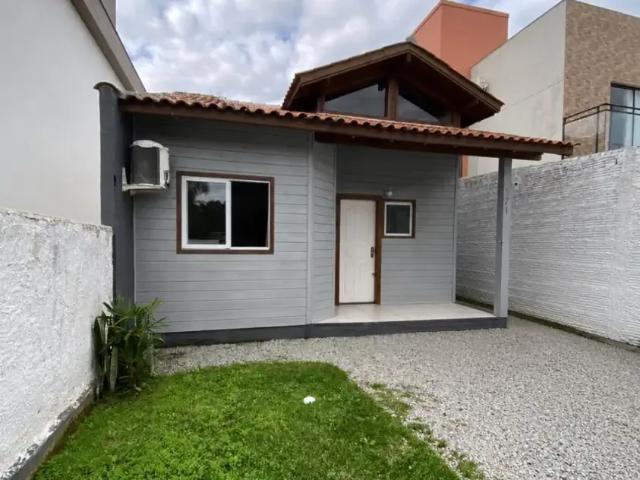 Casa / Sobrado para Venda em Florianópolis/SC Campeche 2 Quartos