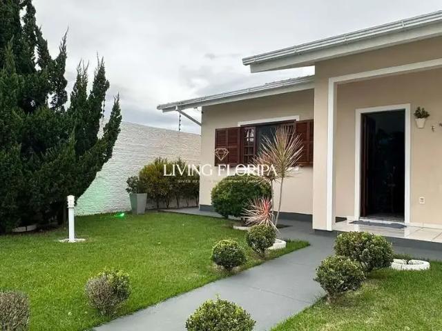 Casa / Sobrado para Venda em Florianópolis/SC Campeche 2 Quartos
