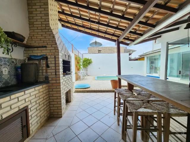 Casa / Sobrado para Venda em Florianópolis/SC Campeche 4 Quartos