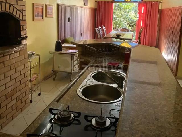 Casa / Sobrado para Venda em Florianópolis/SC Campeche 4 Quartos