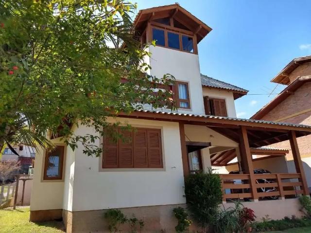 Casa / Sobrado para Venda em Florianópolis/SC Campeche 4 Quartos